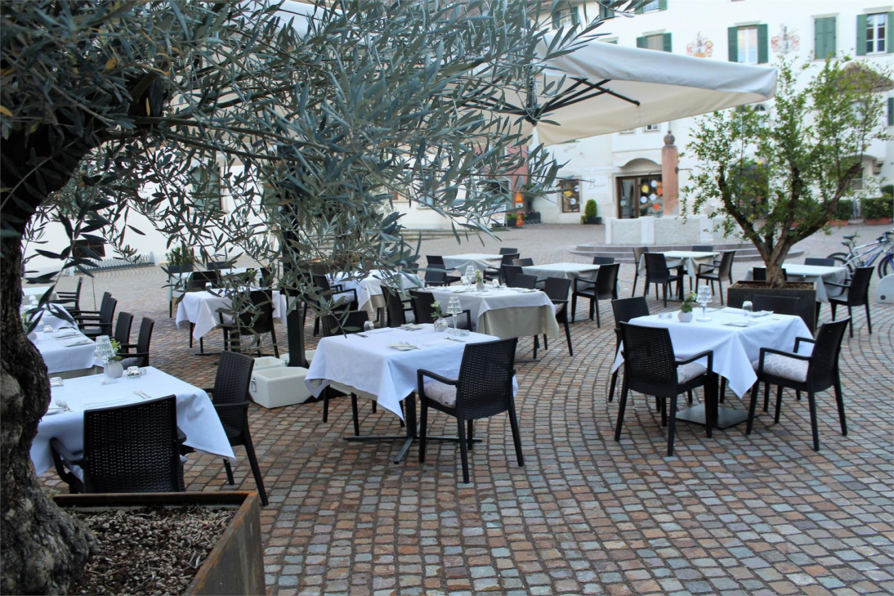 ᐅ Oskars Restaurant, St. Michael (Eppan) - Öffnungszeiten & Bewertungen